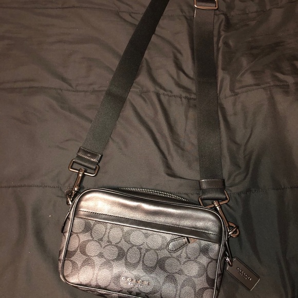 Coach | Bags | Coach Graham Crossbody Signature Canvas | Poshmark